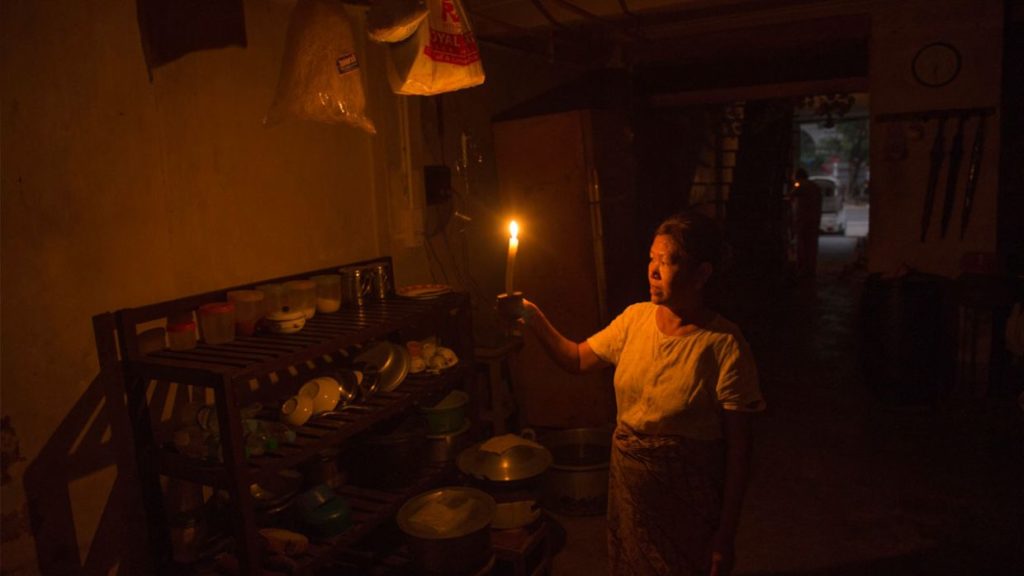Power outages in Yangon, the biggest city in Myanmar ミャンマーの大都市ヤンゴンで停電続く ...